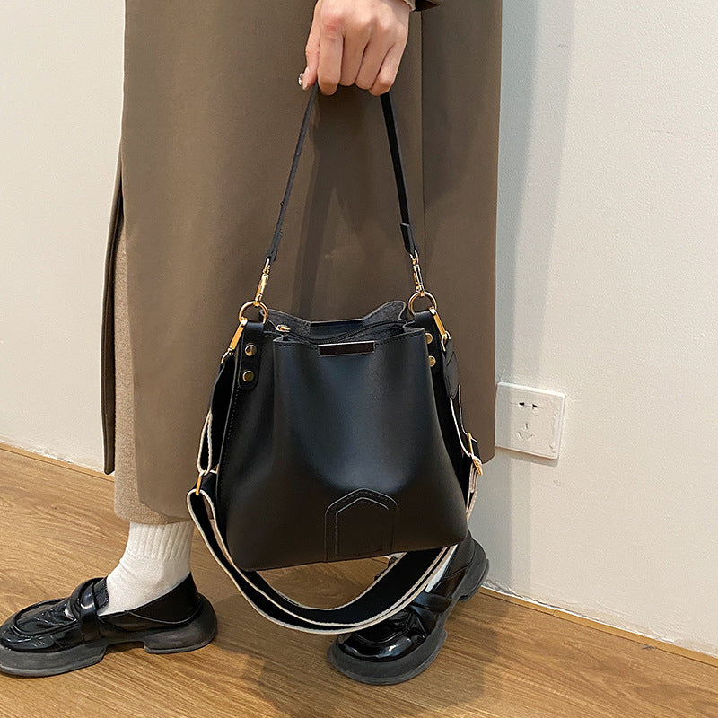 Casual Chic Bucket Bag Wide Shoulder Strap Messenger Bag – Ilymix ...